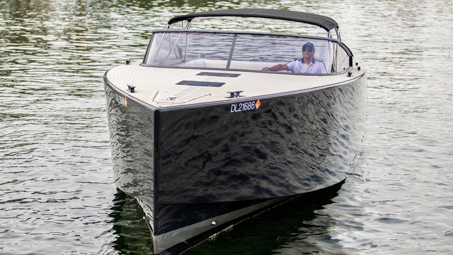 40' Van Dutch - Party Boat Rental in Miami, Aventura and Fort Lauderdale